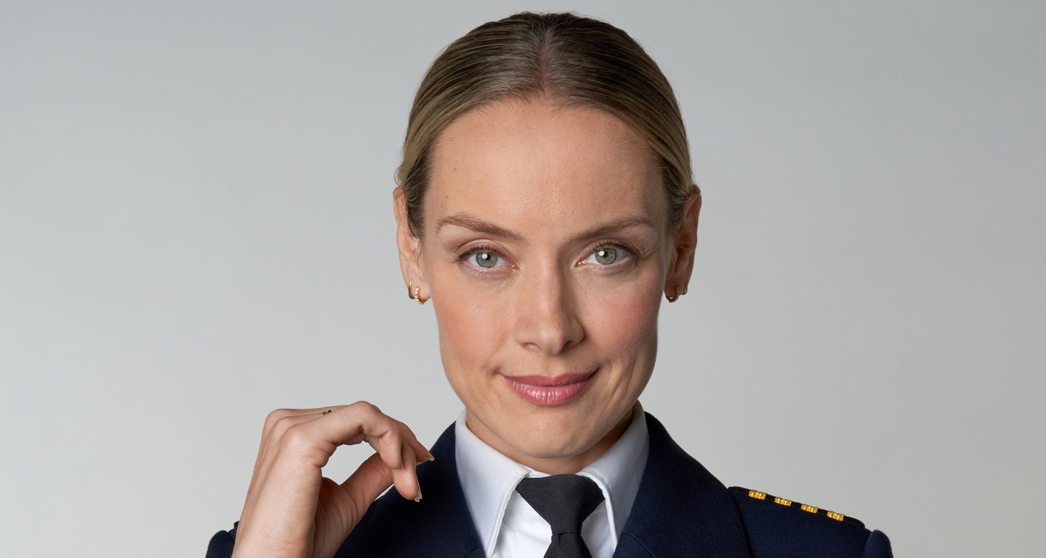 Is Rachel Skarsten Married? Meet the Hallmark Star's Husband Alexandre ...