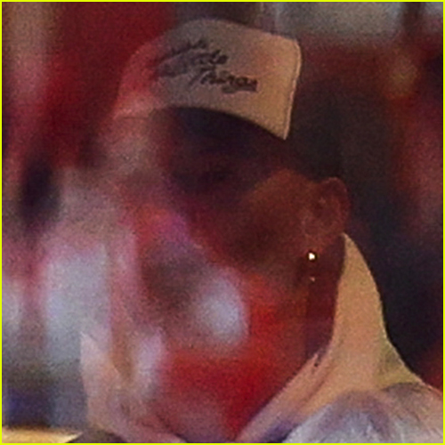 Inside Taylor Swift’s Suite at Chiefs-Bills Game: Who’s She Sitting ...