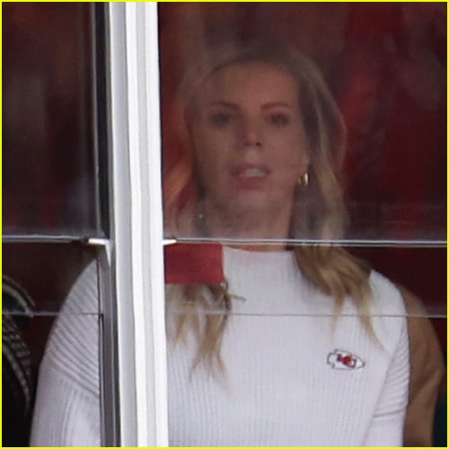 Inside Taylor Swift’s Suite at Chiefs’ Christmas Game: Who Did She Sit ...
