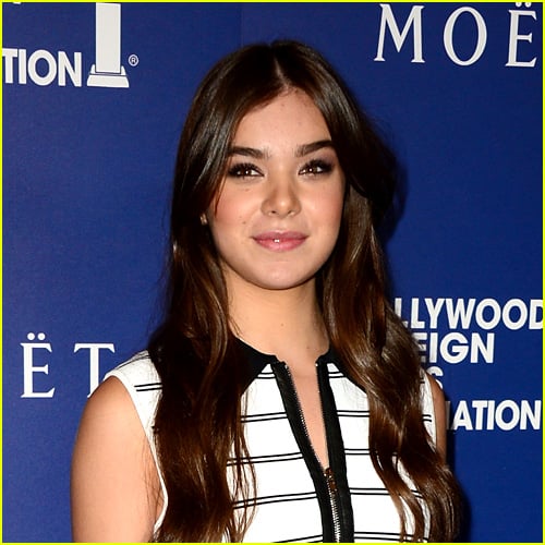 Are Taylor Swift & Hailee Steinfeld Still Friends? Everything They’ve ...