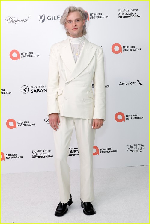 Every Celeb at Elton John’s Oscars Party 2024 – 100+ Stars Walked the ...