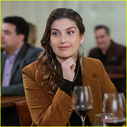 ‘One Bad Apple: A Hannah Swensen Mystery’ – 2 Big Hallmark Stars ...