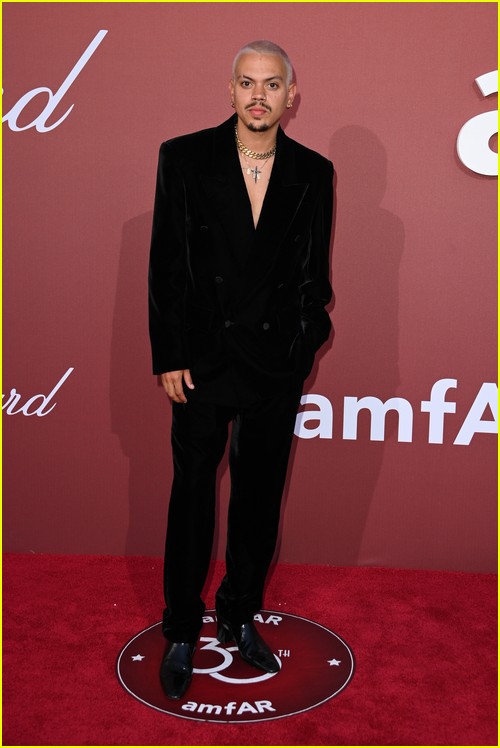 Cher, Demi Moore, & More Legends Attend Star-Studded amfAR Cannes Gala ...