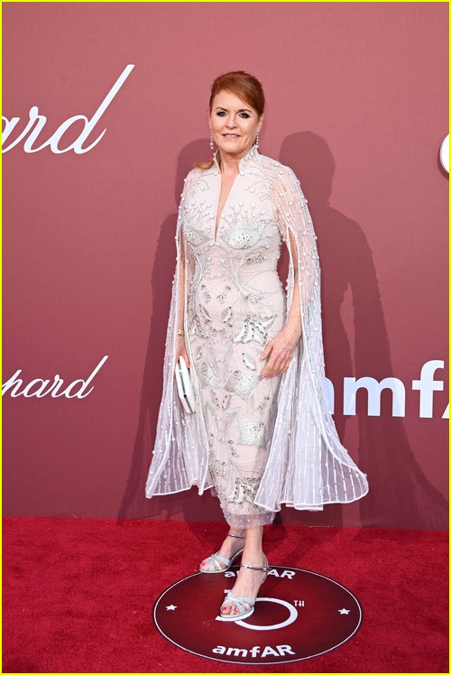 Cher, Demi Moore, & More Legends Attend Star-Studded amfAR Cannes Gala ...