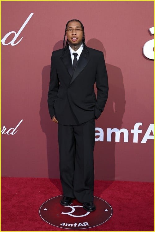 Cher, Demi Moore, & More Legends Attend Star-Studded amfAR Cannes Gala ...