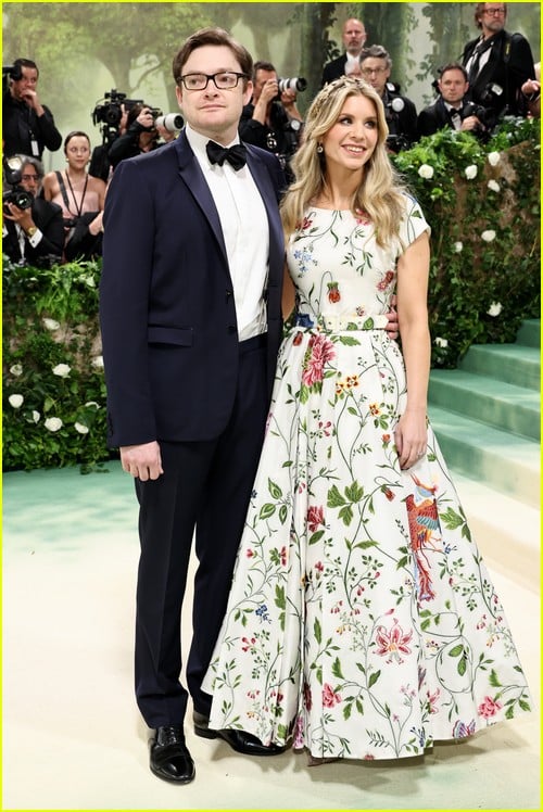 Met Gala 2024 – Every Celeb on Red Carpet, Full Guest List Revealed ...