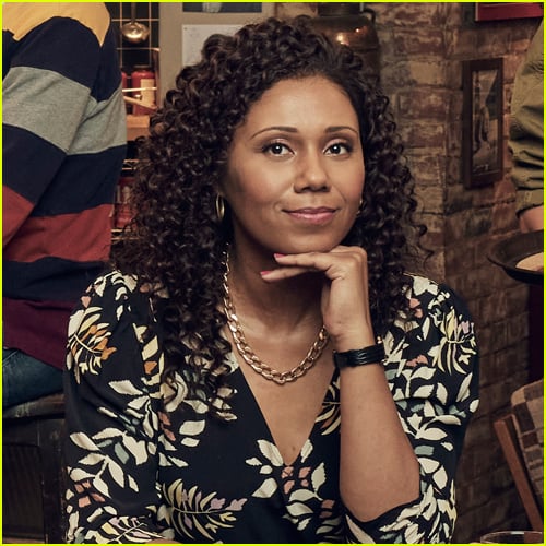 ‘Frasier’ Season 2 Cast – 9 Stars Returning, 1 Star Joins, & an OG ...