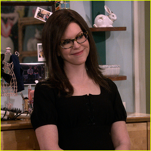 ‘That ’90s Show’ Season 2 Cast Updates: 12 Actors Returning, 4 Original ...