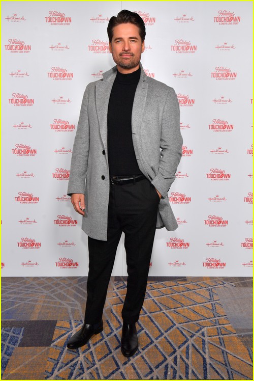 Tyler Hynes & Hunter King Get Support From Hallmark Stars & Kansas City ...