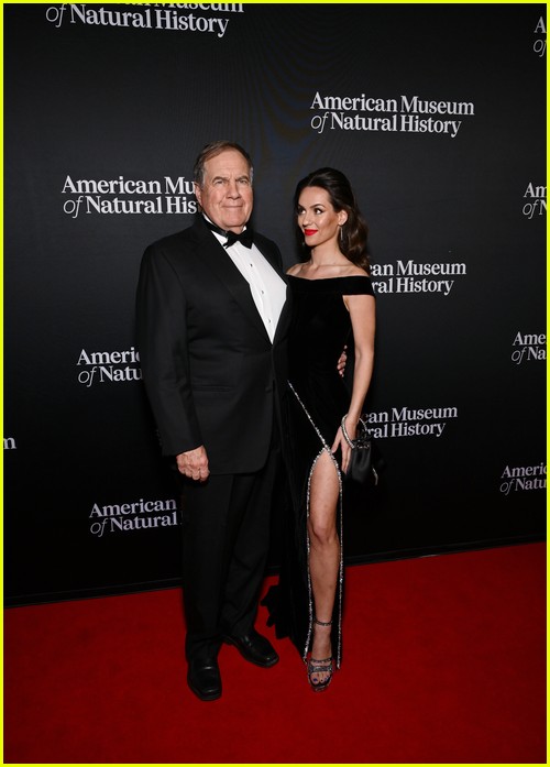 Scarlett Johansson & Colin Jost Enjoy Rare Date Night At American ...