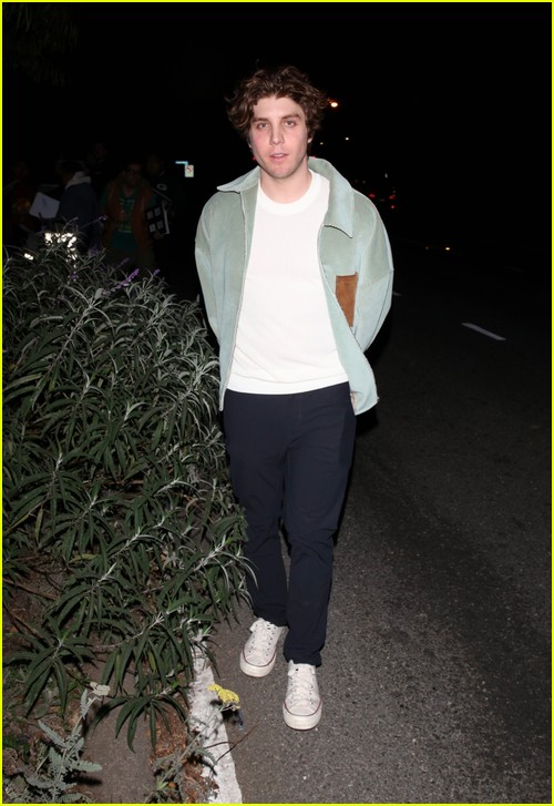 Eiza Gonzalez, Phoebe Dynevor, & More Join Star-Studded Crowd at ...