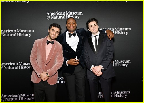 Scarlett Johansson & Colin Jost Enjoy Rare Date Night At American ...