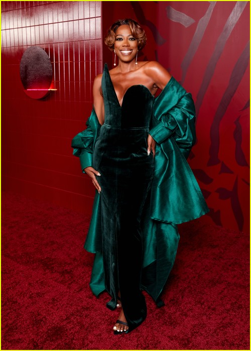 Kim Kardashian, Ciara, & Keke Palmer Step Out in Style for Fifteen ...