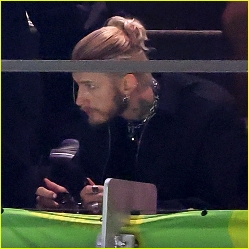 Who’s Sitting with Taylor Swift at Super Bowl 2025? Look Inside Her Suite with Everyone ...