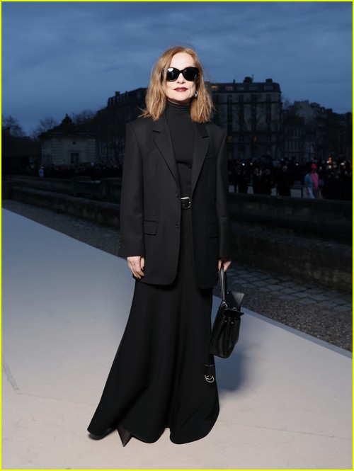 Sarah Michelle Gellar, Jessica Alba, & More Attend Balenciaga Fashion ...