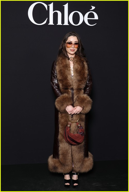 Doechii Goes Barefoot for Chloe Show During Paris Fashion Week – See ...