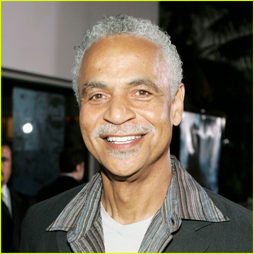 ‘Friends’ Stars Who Have Sadly Passed Away – Remembering the Cast ...