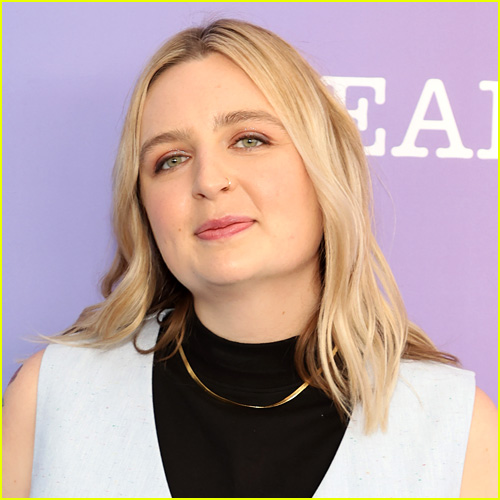 ‘Hacks’ Season 4 Cast Confirmed by Max: 7 Actors Returning, 14 ...