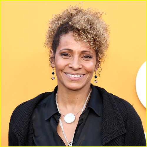 ‘Office Romance’ Casting Update: Jennifer Lopez & Brett Goldstein’s ...