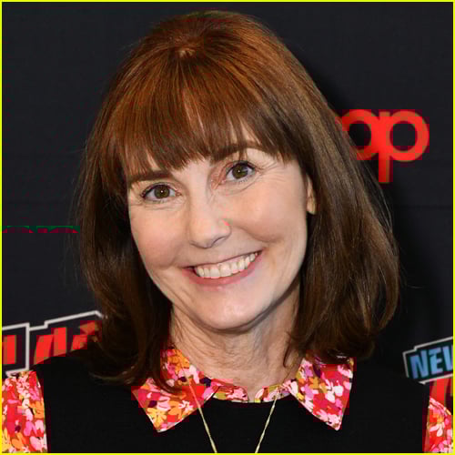 ‘A Man on the Inside’ Season 2 Cast Updates: Two Stars Returning ...