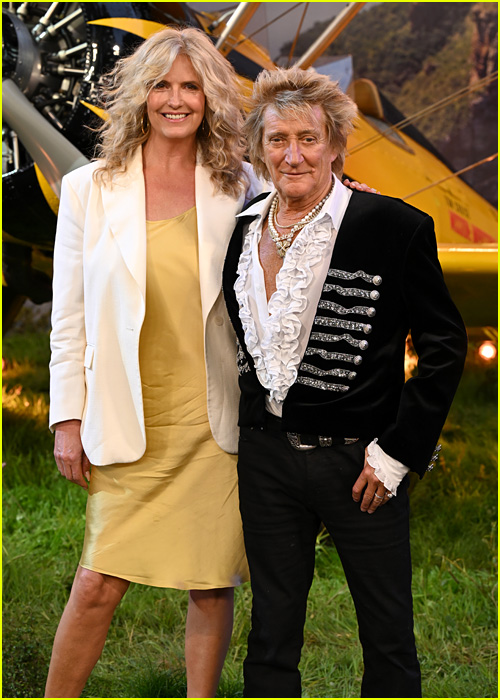 Rod Stewart Attends AMAs 2025 Sans Wife Penny Lancaster to Accept Lifetime Achievement Award ...