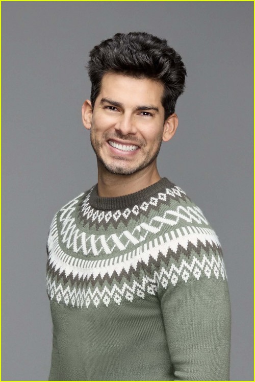 Hallmark Channel Announces the 10 Men Competing on ‘Finding Mr. Christmas’ Season 2 to Become ...