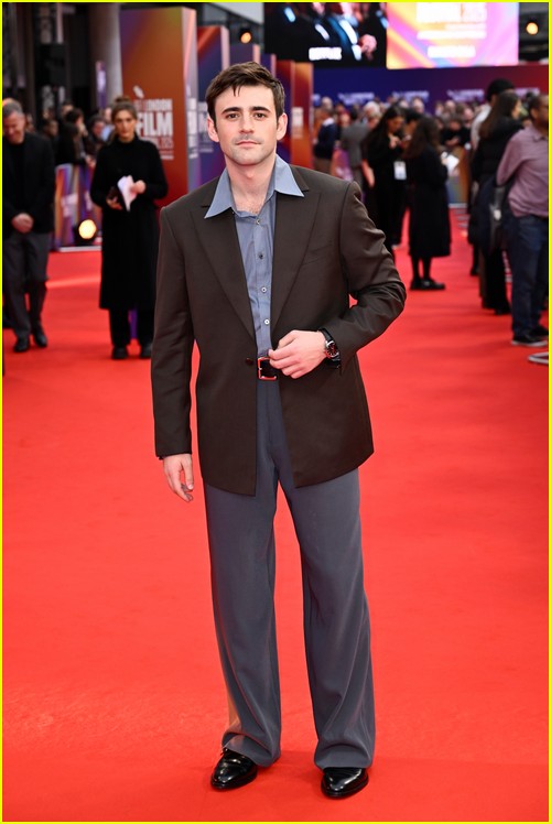 George Clooney & Adam Sandler Get Support from Their Wives at ‘Jay ...